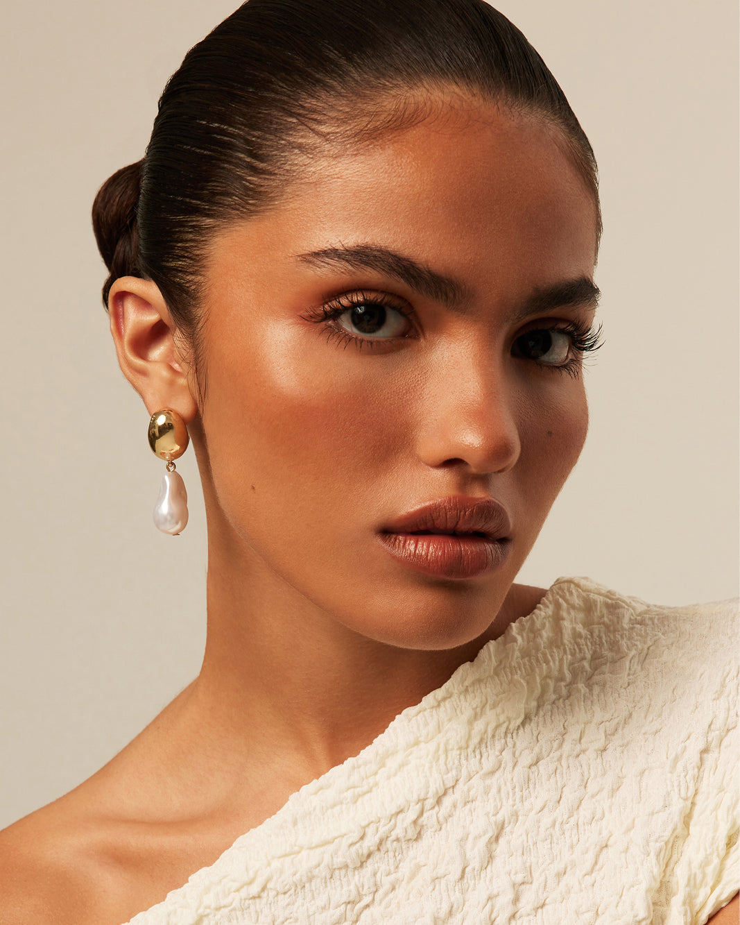ELLE EARRING - GOLD-PEARL – Billini